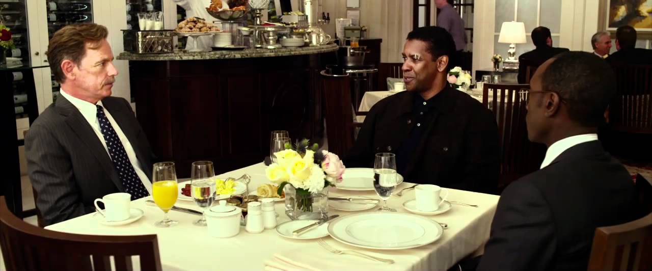 Flight - Official Trailer | HD | Denzel Washington as drunken Pilot ...