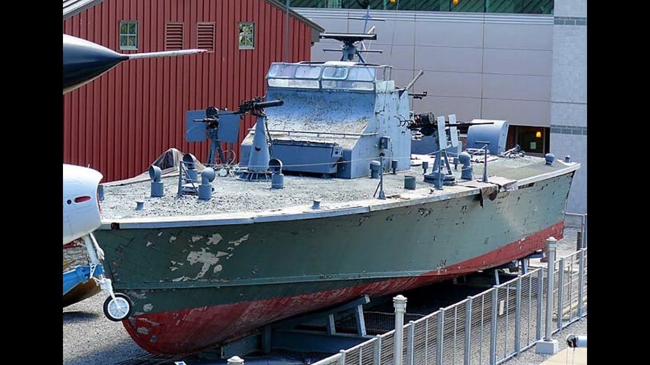 Trumpy PTF 17 Patrol Torpedo Fast Boat - YouTube