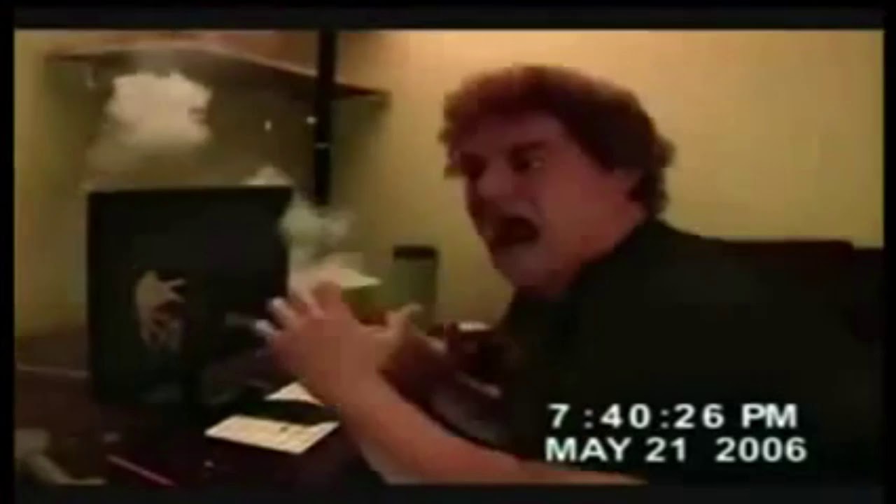 SCARY MAZE GAME scream ELMO MEME - YouTube