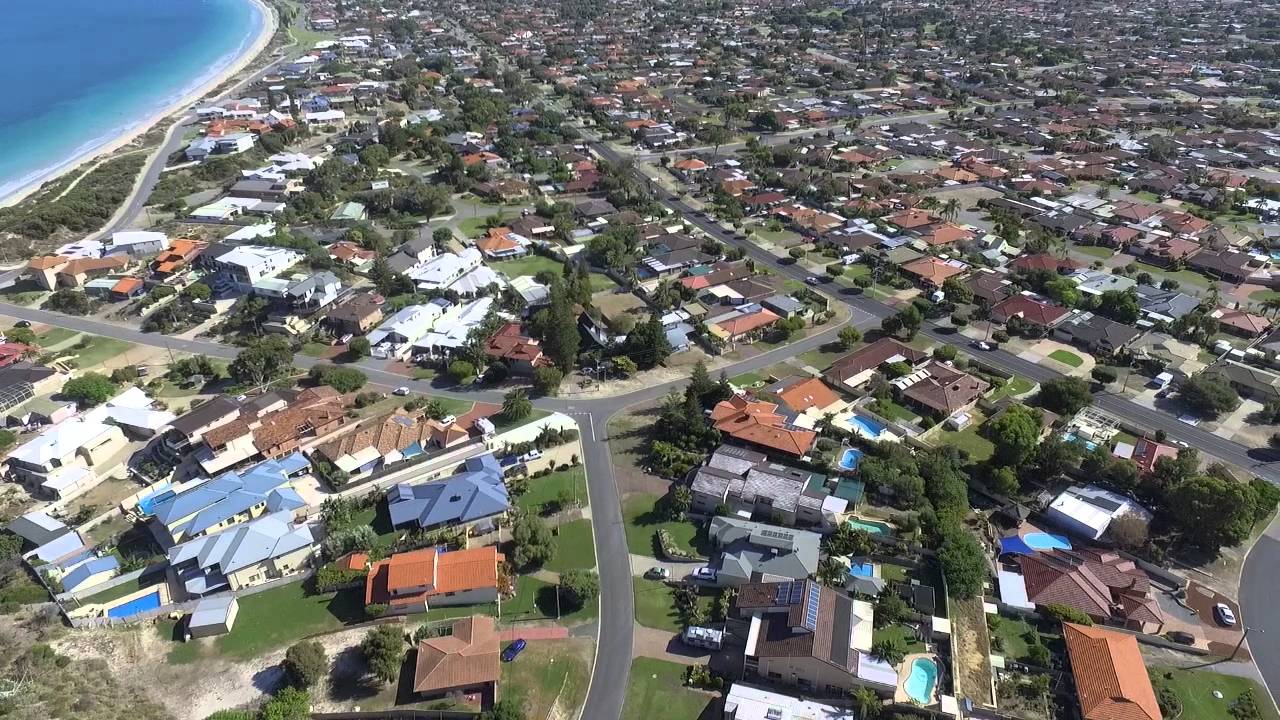 Real Estate Rockingham Western Australia 16A FENDAM ST Waikiki - YouTube