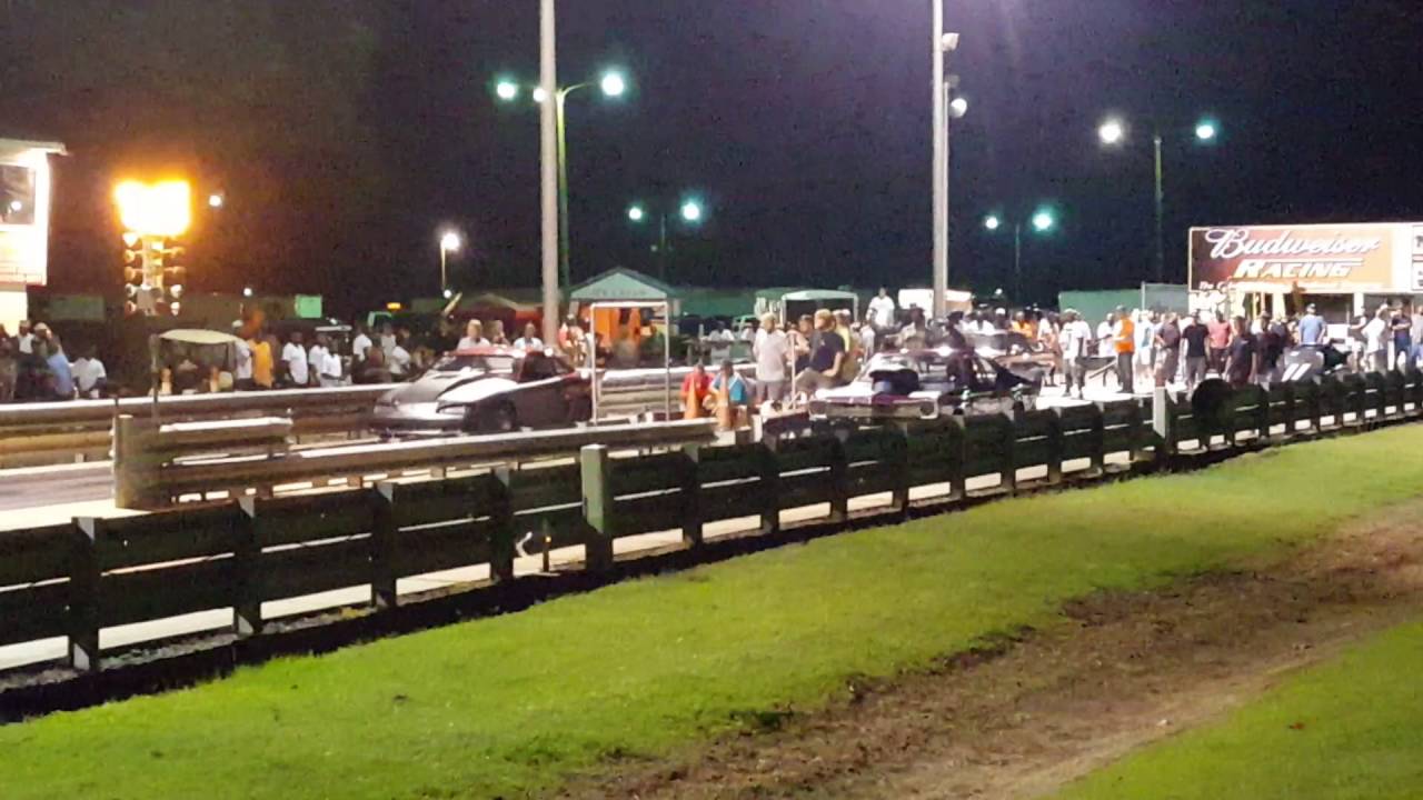 Grudge Night Northeast Dragway Fred v stang - YouTube