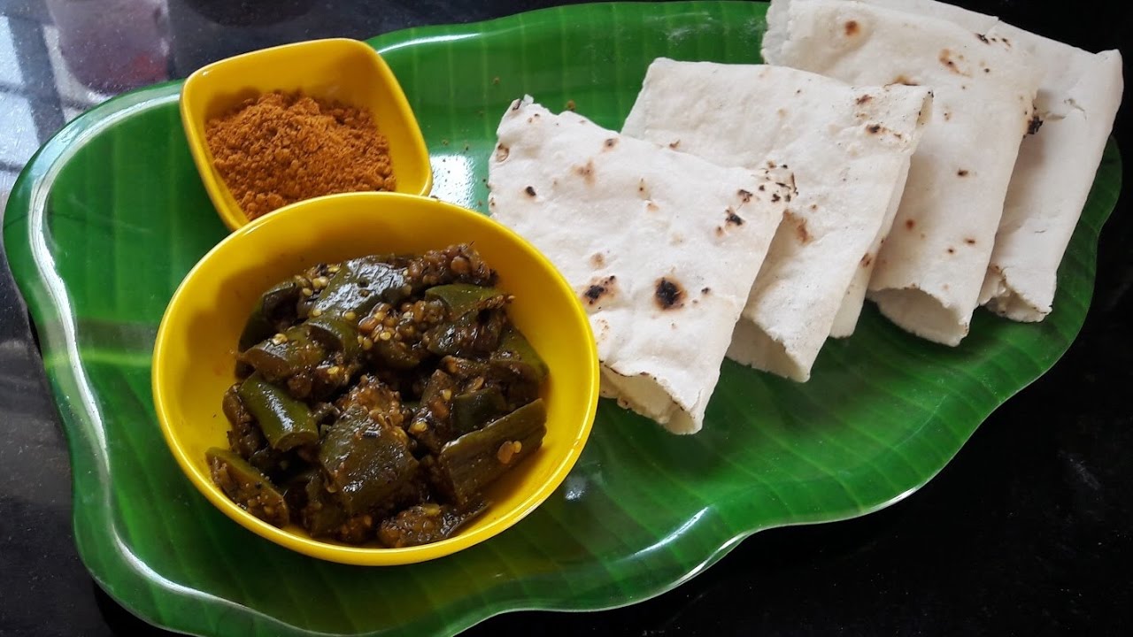 ukkarisida rotti ( ubbu rotti, akki rotti, rice bhakri, rice flour roti ...