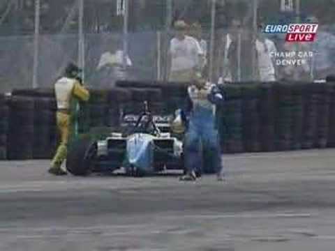 Tracy / Bourdais last corner crash on the Last lap of the Champ Car ...