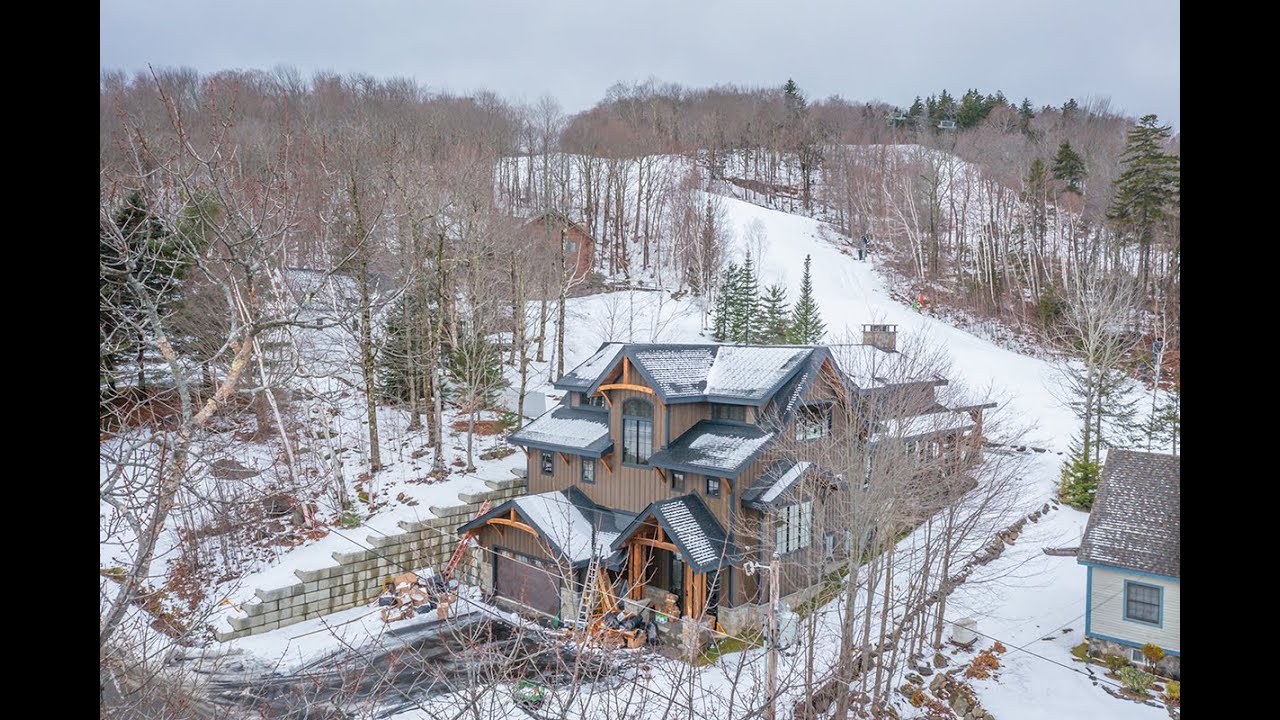 20 Carinthia, Mount Snow, Vermont - Trailside Luxury - YouTube
