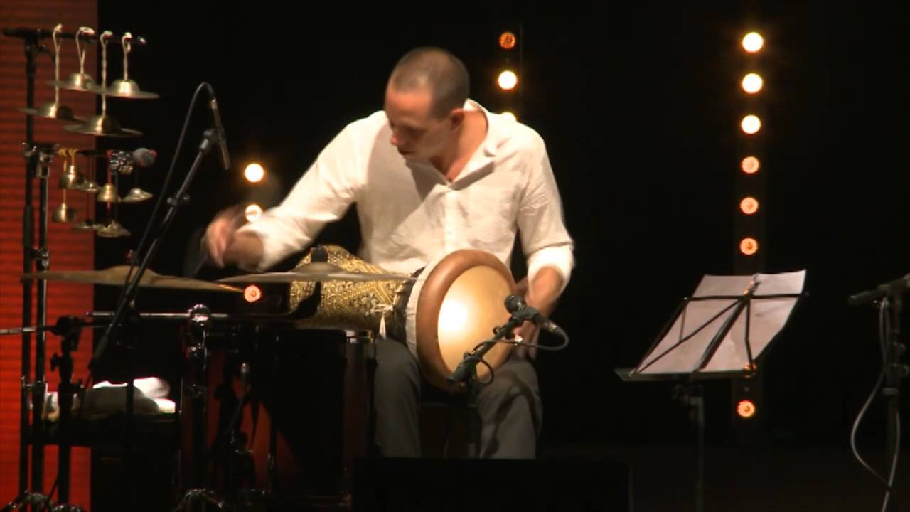 Bulgarian Folk Dance - "Bucimis" [15/16] - YouTube