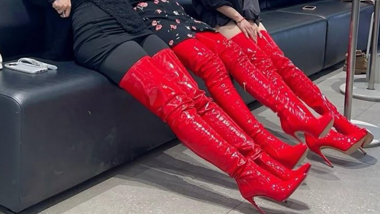 very Attractive and beautiful ️ Stylish leather long heels boots ...