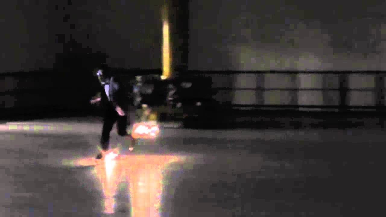 Roller inline, Figure skating - fire effect (Rollers Family) - YouTube