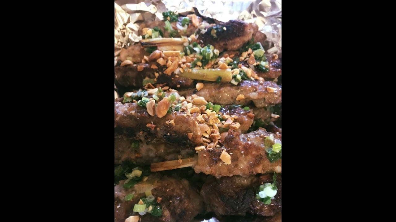 Nem Bo Nuong Sa - YouTube