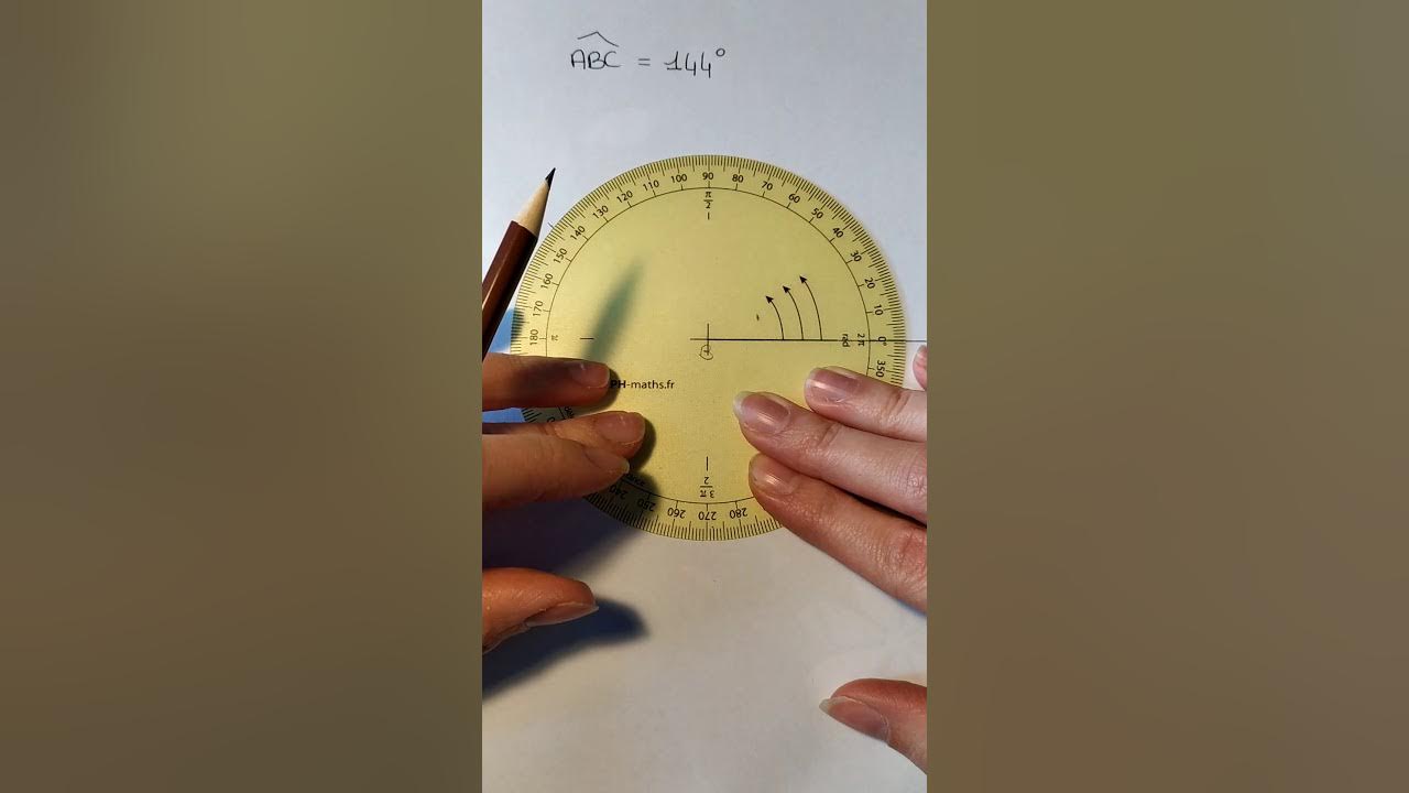 Tracer un angle avec un rapporteur circulaire - YouTube