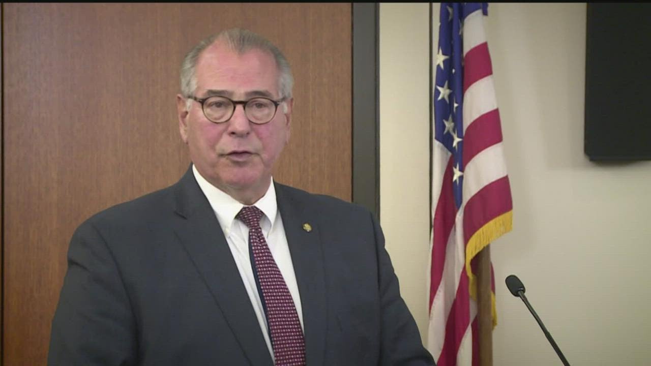 Complaint: County Attorney Mike Freeman made sexist remarks, retaliated ...