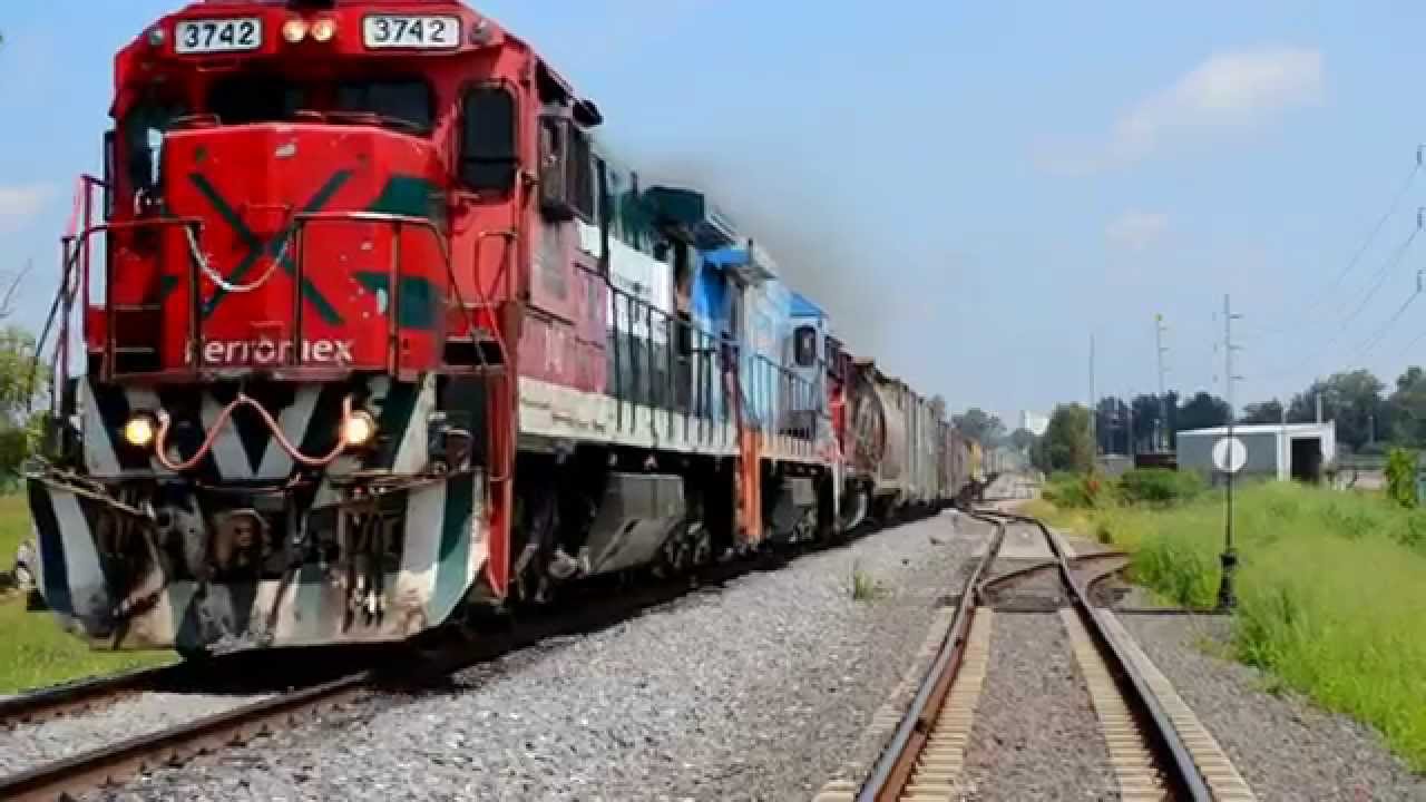 Ferromex 3742 Super 7 - YouTube