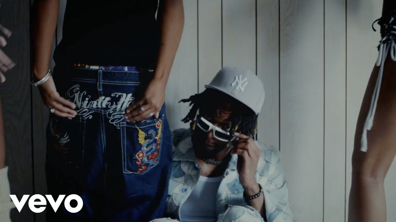 MulaManDam - 10 Friends (Official Music Video) - YouTube