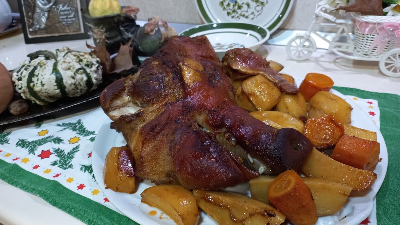 Cap de porc la cuptor cu legume, un deliciu de la Bunica - YouTube
