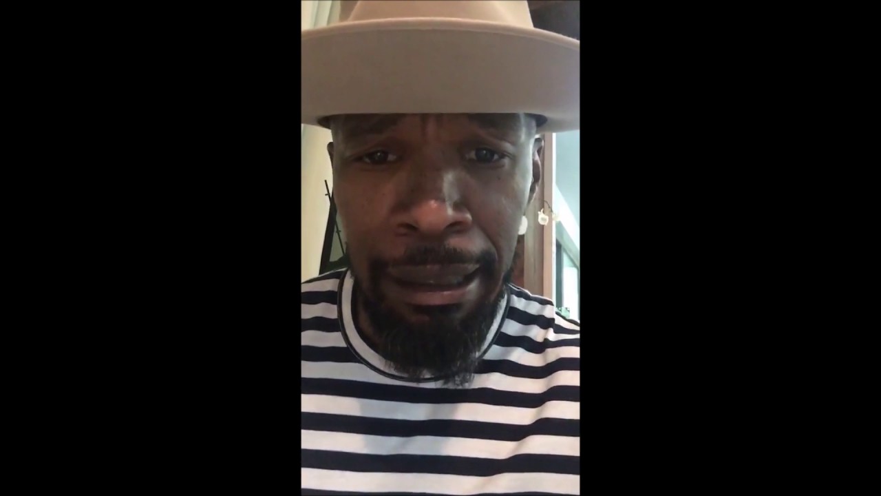 JAMIE FOXX FANCY RESTAURANT BUT DRUNK PEOPLE - YouTube