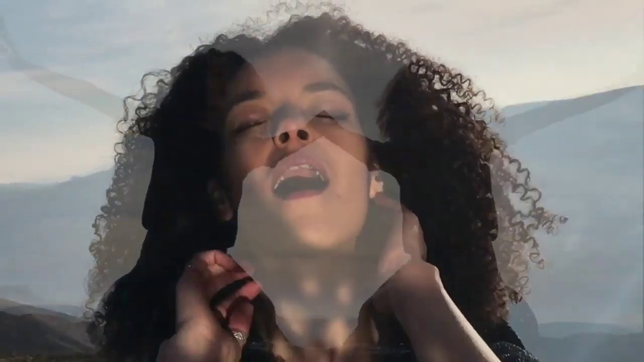 Kizzy Crawford - Adlewyrchu Arnaf I (Reflecting on Me) - YouTube