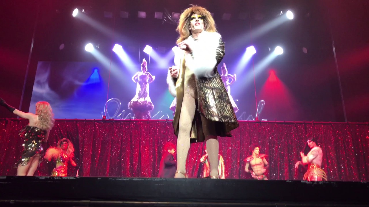 It's raining men - YouTube