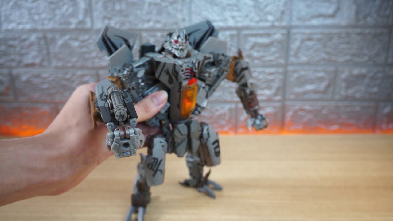 Starscream (Leader Class) ASMR {Fast Transform} | Level 4 Difficulty ...