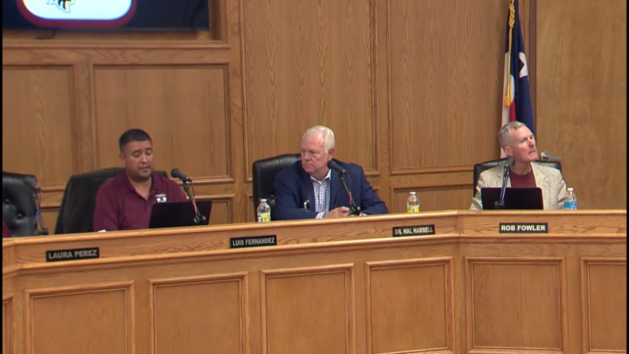 Uvalde CISD board names interim superintendent - YouTube