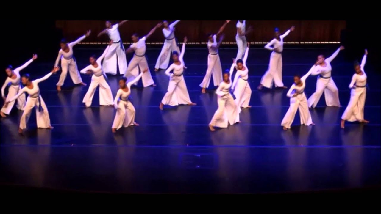 VCDE Praise 2013 Clips - YouTube