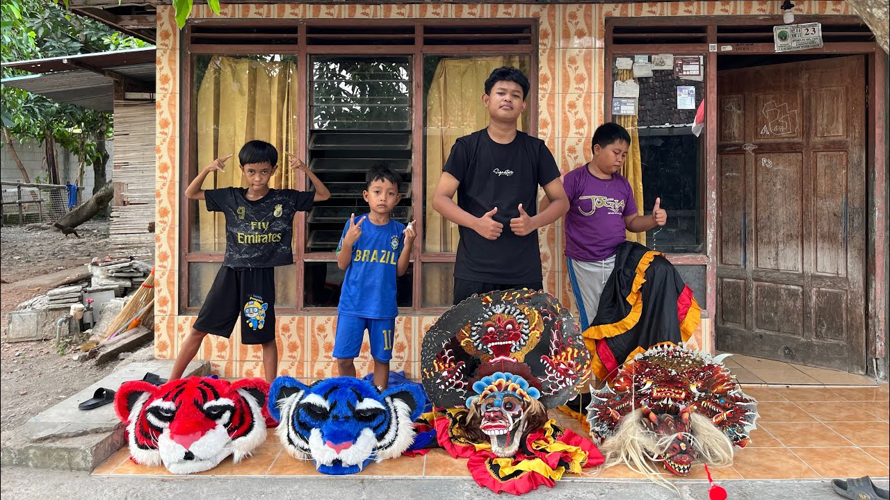 SORE SORE KONVOI PAKEK BARONGAN MACAN MERAH,MACAN BIRU,DEVIL MERAH ...