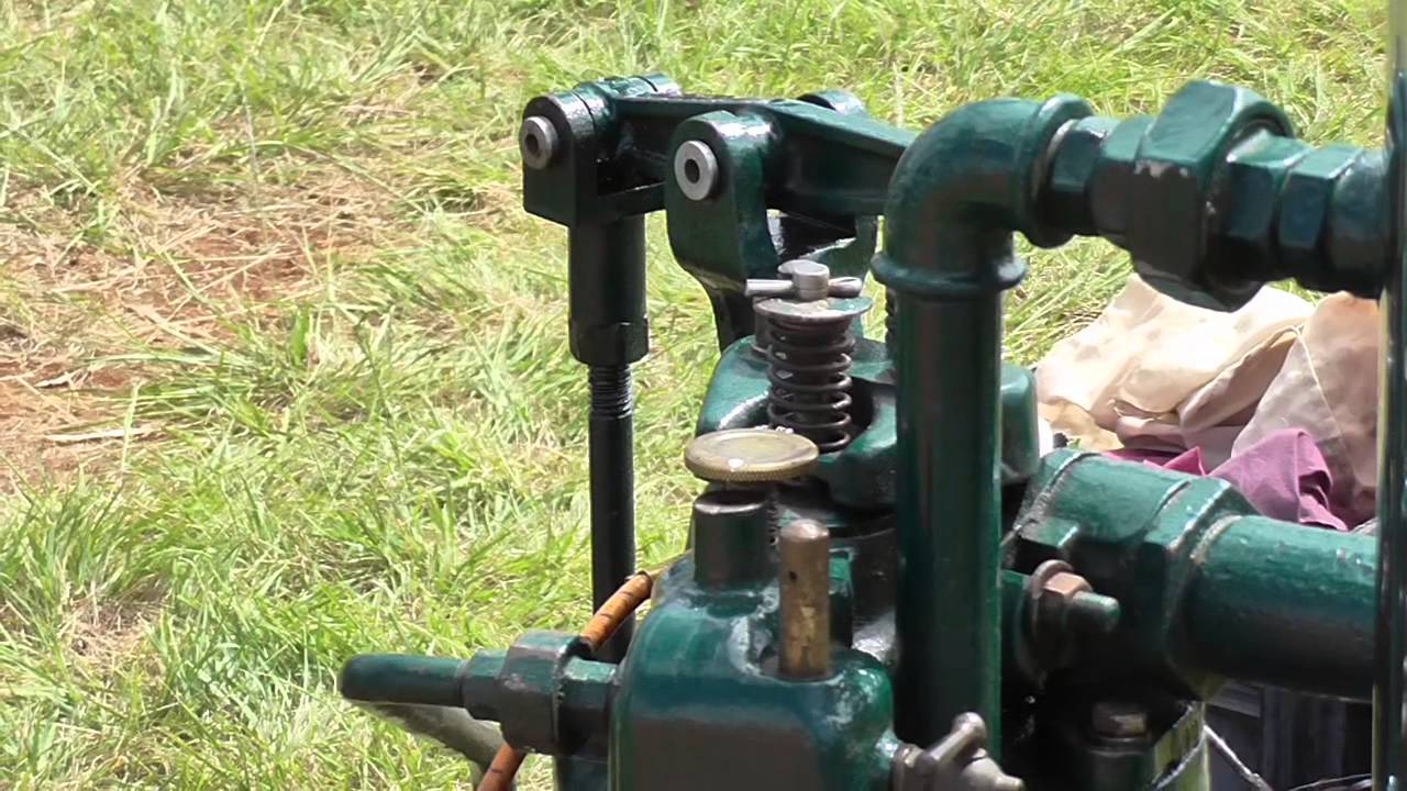 Bentall 2-1/2 BHP 1913 Vertical Stationary Engine - YouTube