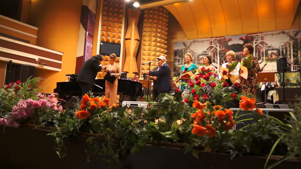 sala Capitol Timisoara, festivitate premiere festival romante ROZE PE ...
