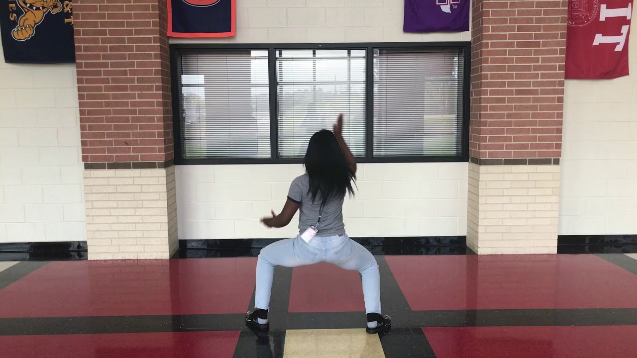 “Patty cake” back view - YouTube