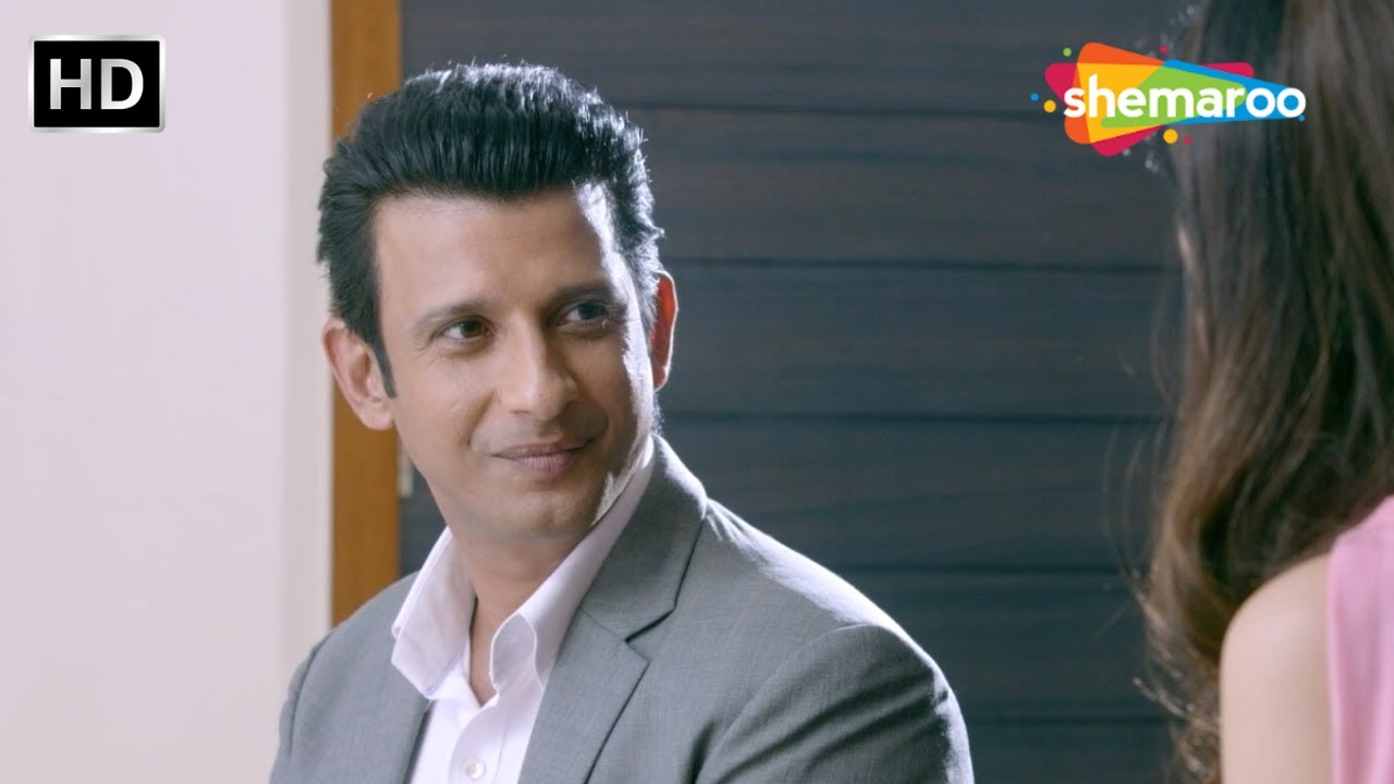 Shadi Ko Lekar Sharman Joshi pade Mushkil Mein | Babloo Bachelor Movie ...
