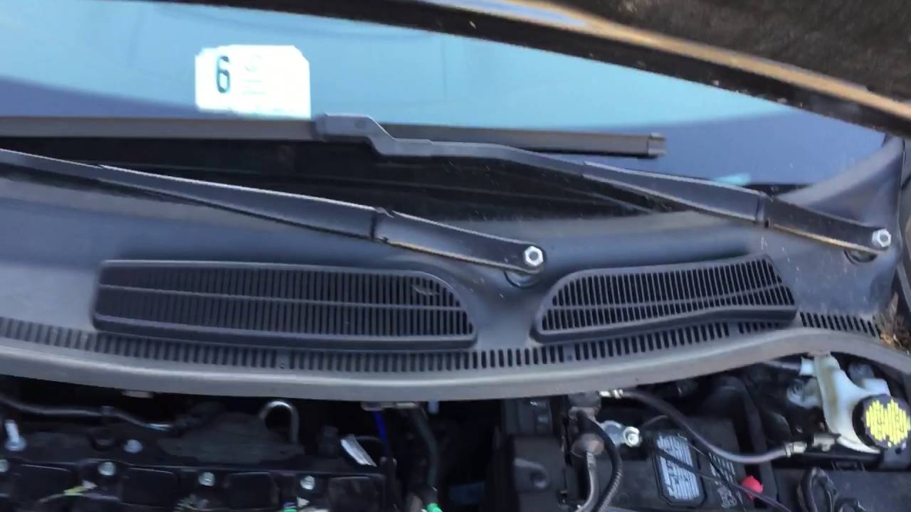 2014 Fiesta ST Engine Squeak - YouTube