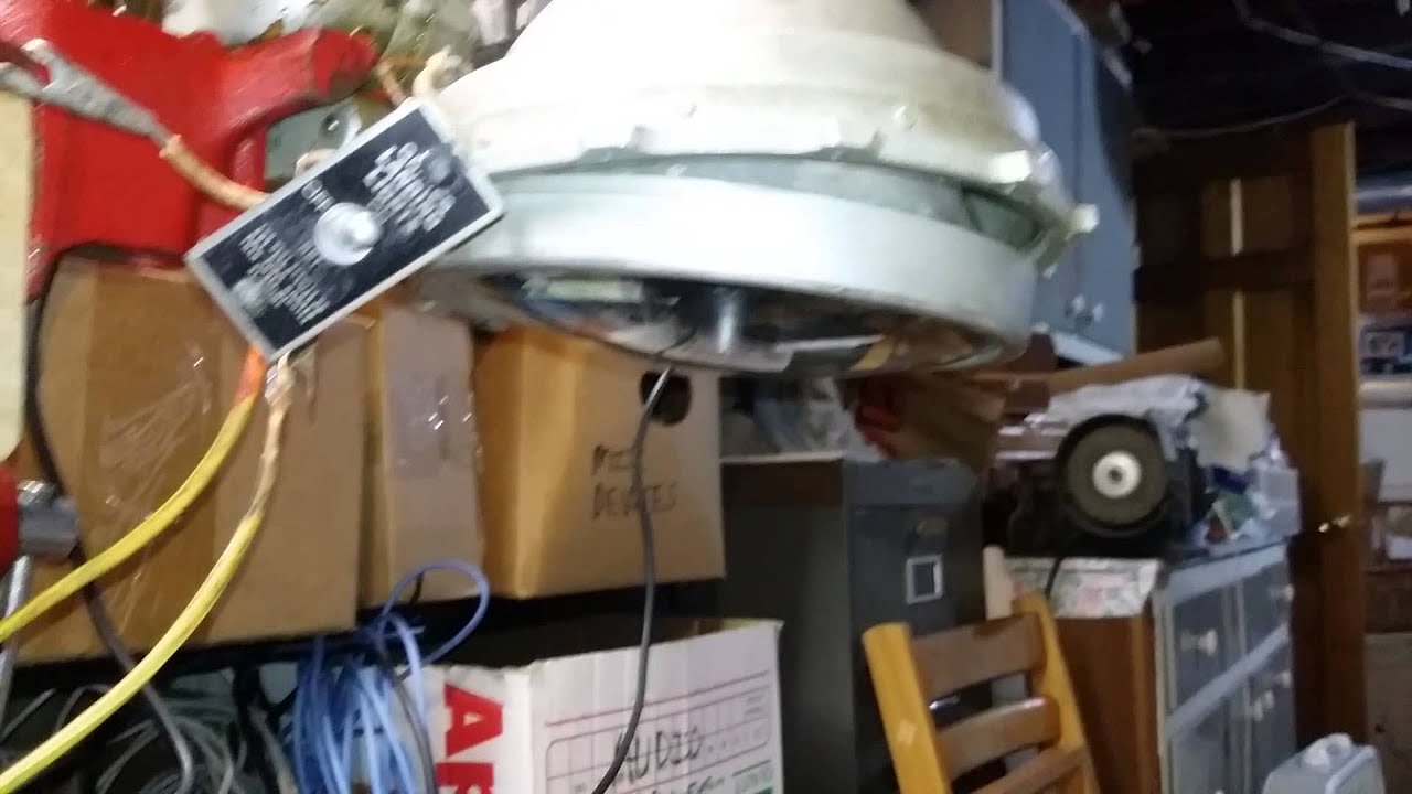 GRIMES ST-250 LANDING LIGHT - YouTube