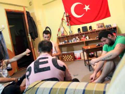 Öğrenci Evi - Süper Şaka