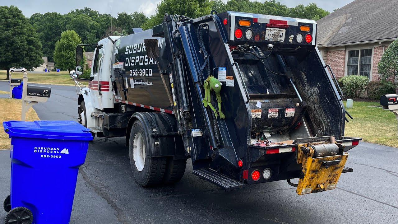 Suburban Disposal Freightliner New Way Mini Rear Loader Garbage Truck ...