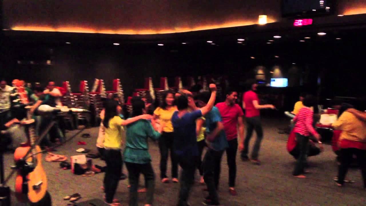 Jakarta Church Team Building - YouTube