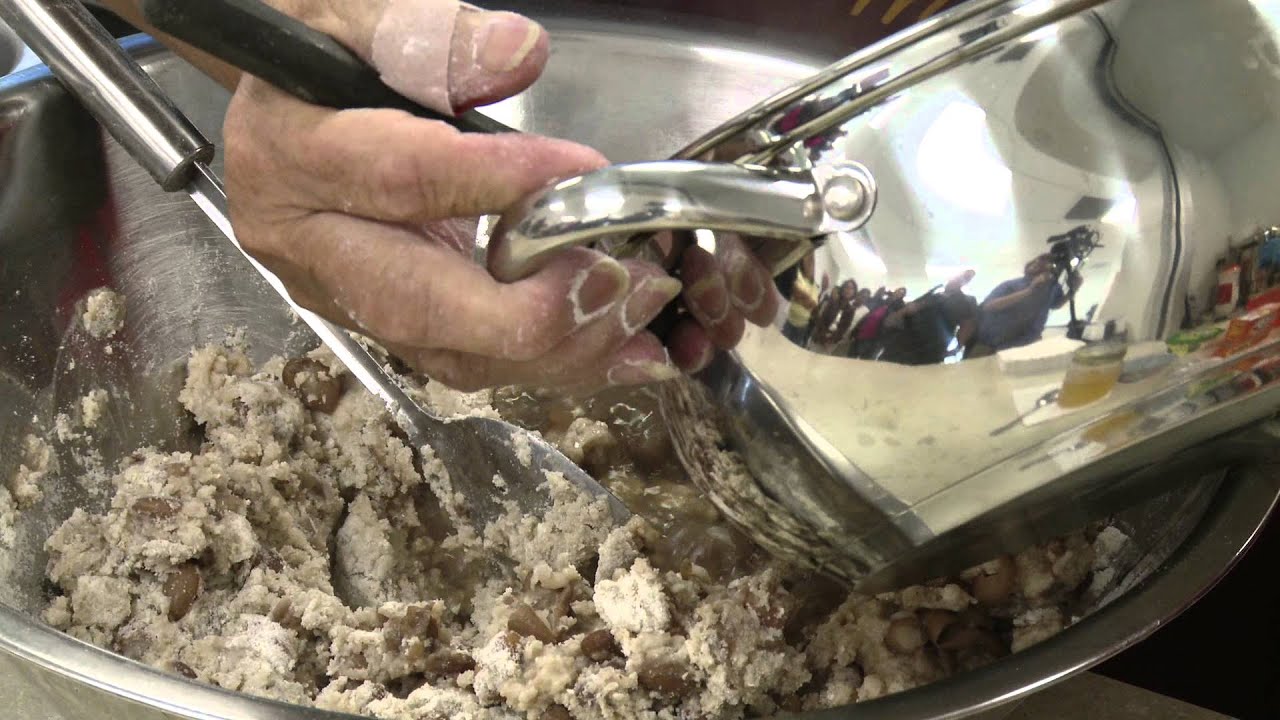 How To Make Bean Bread - YouTube