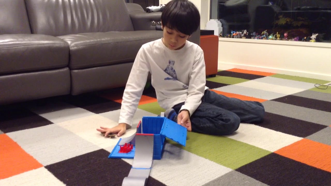 Tech Deck Transforming Skate Container Review - YouTube