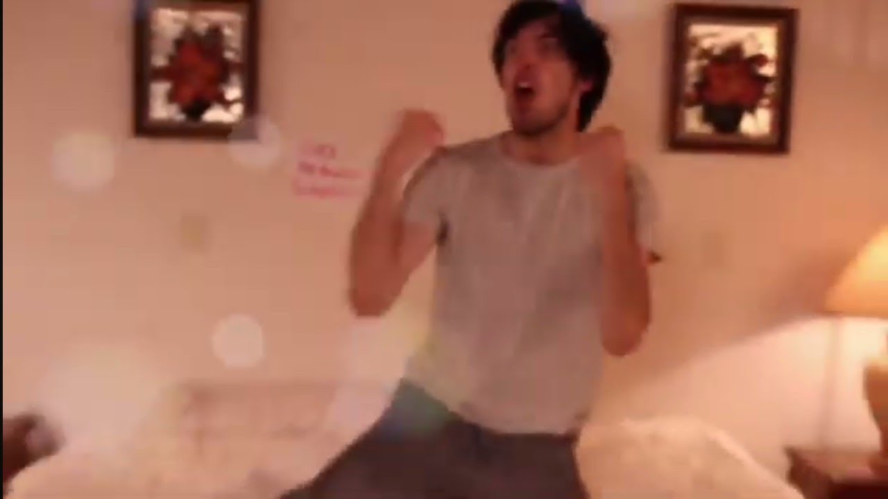 German saltando de felicidad | Meme Plantilla - YouTube