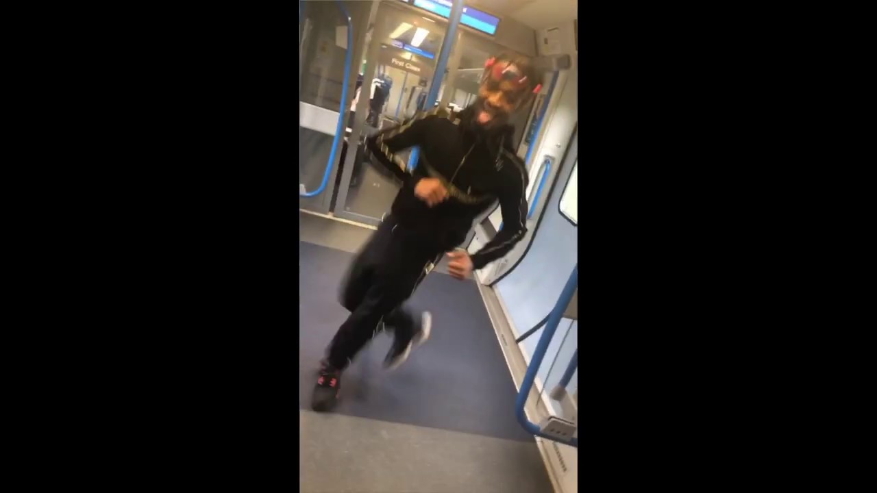 Phresh Tune- Fuck It Up (Rake It Up Rmx) || @Graffiti_kid17 Litefeet Train Session - YouTube