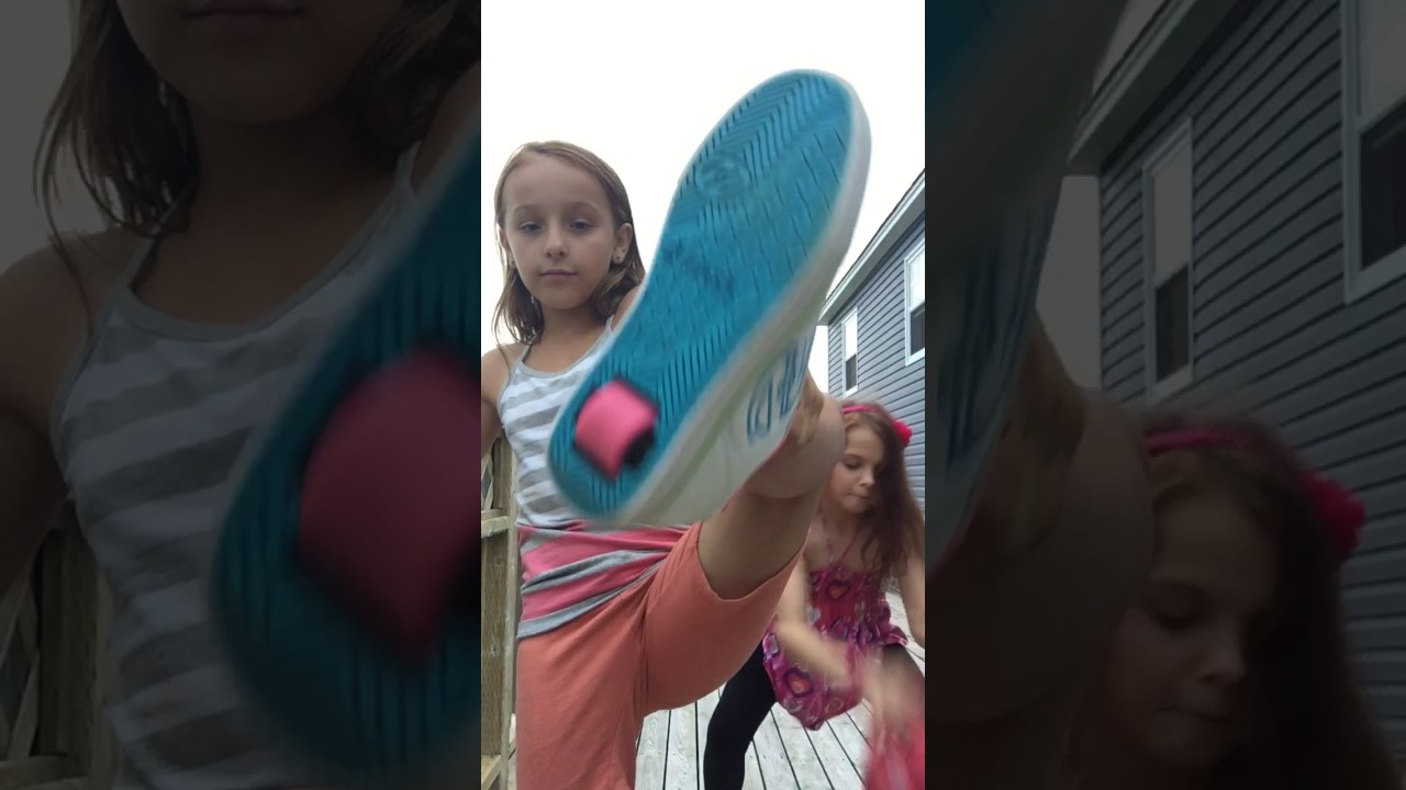 HOW TO RIDE HEELYS 😋 - YouTube