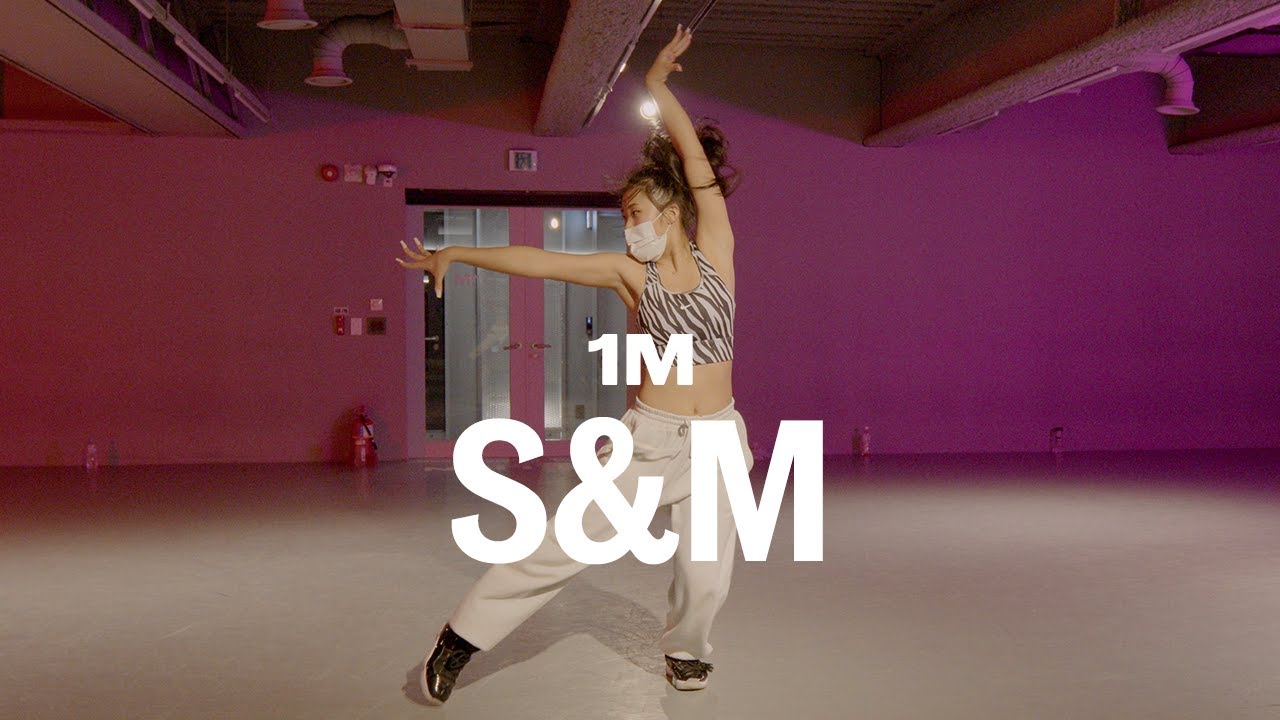 Rihanna - S&M / Harimu Choreography - YouTube