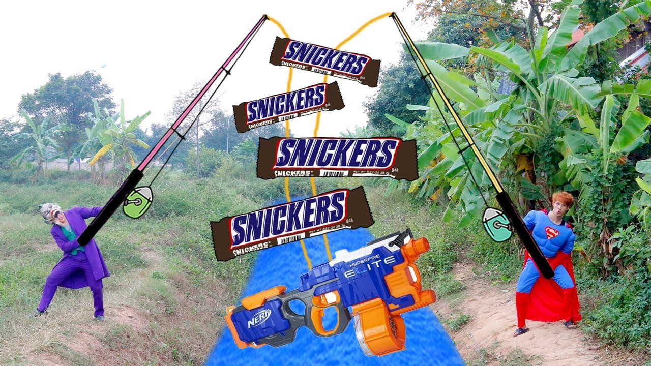 SuperHero Kids Go To School Learn Colors with Milk & Nerf Water Johny ...