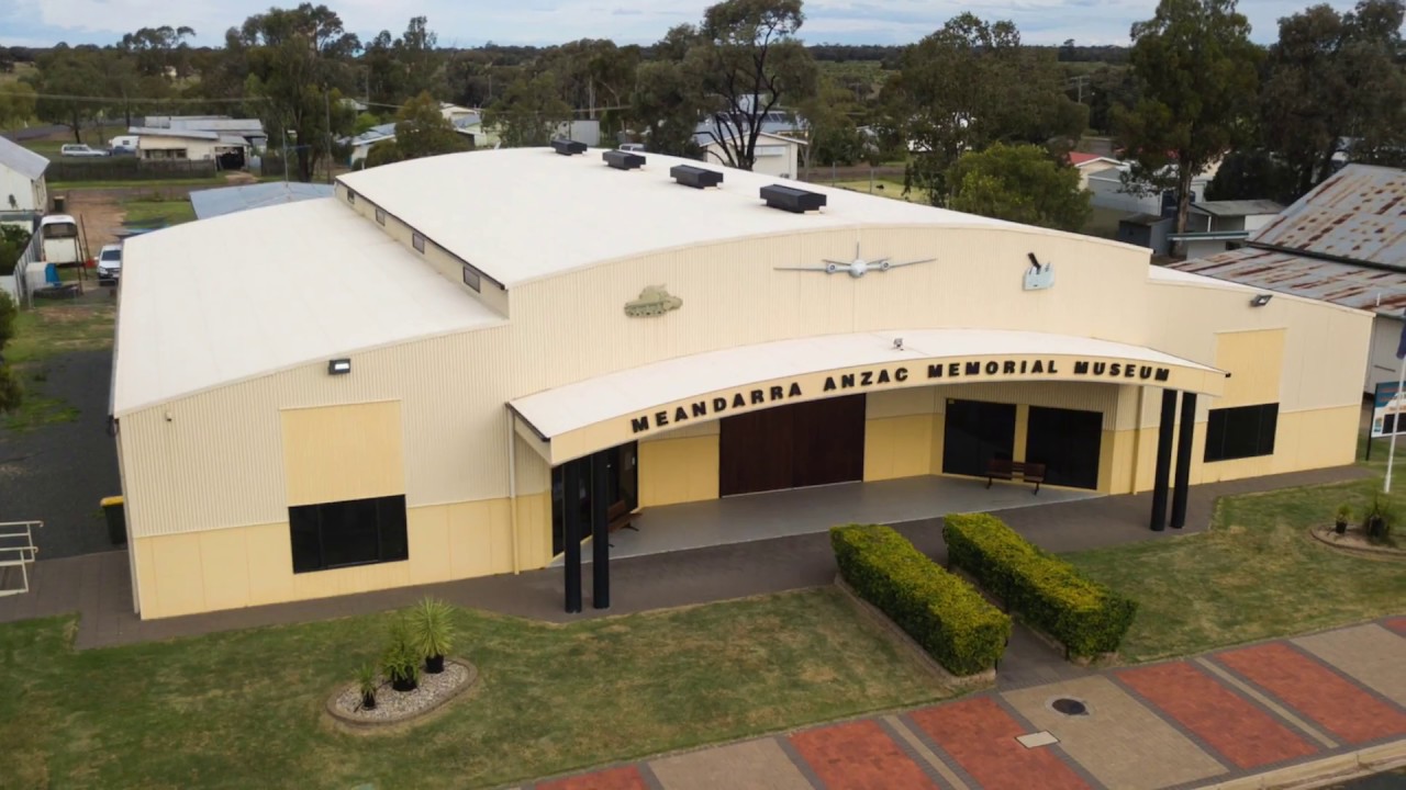 Welcome to Meandarra on Sunset Way Tourist Drive, Queensland Australia ...