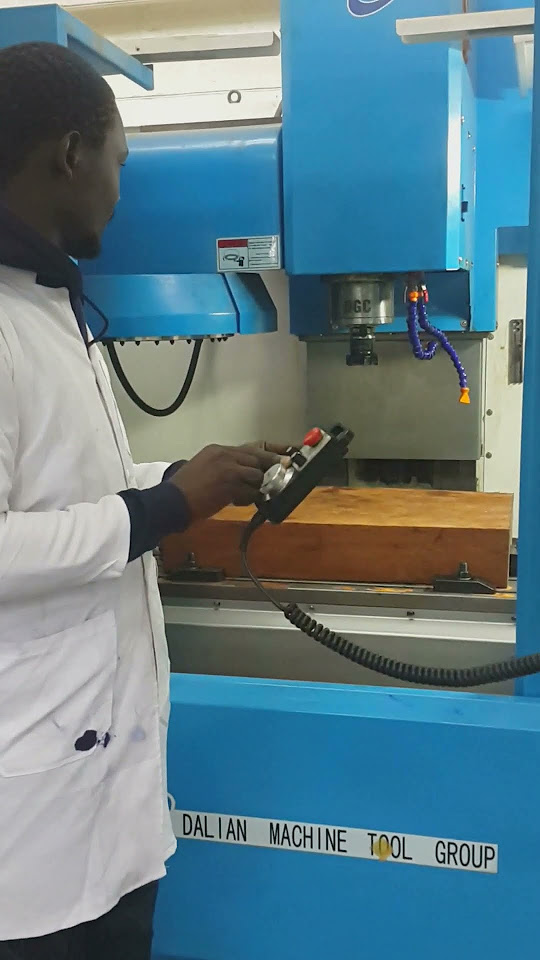 How To Operate Cnc Milling Machine With Gsk Controller Youtube