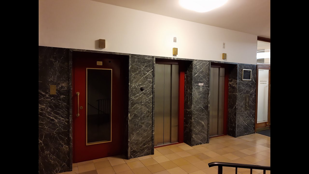 EPIC original 1955 M.A.N. elevator at Kajen 10, Hamburg, Germany - YouTube