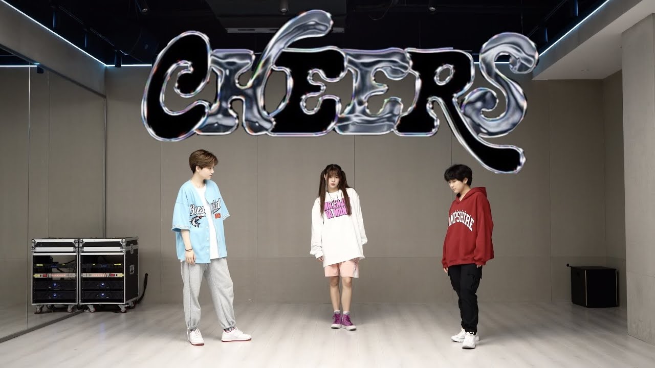 CHEERS - SEVENTEEN LEADERS - cover dance from shanghai! - YouTube