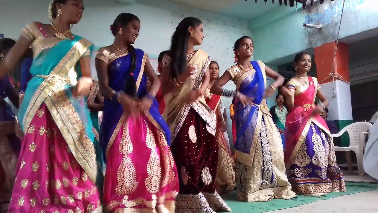 Student no 1 song - YouTube