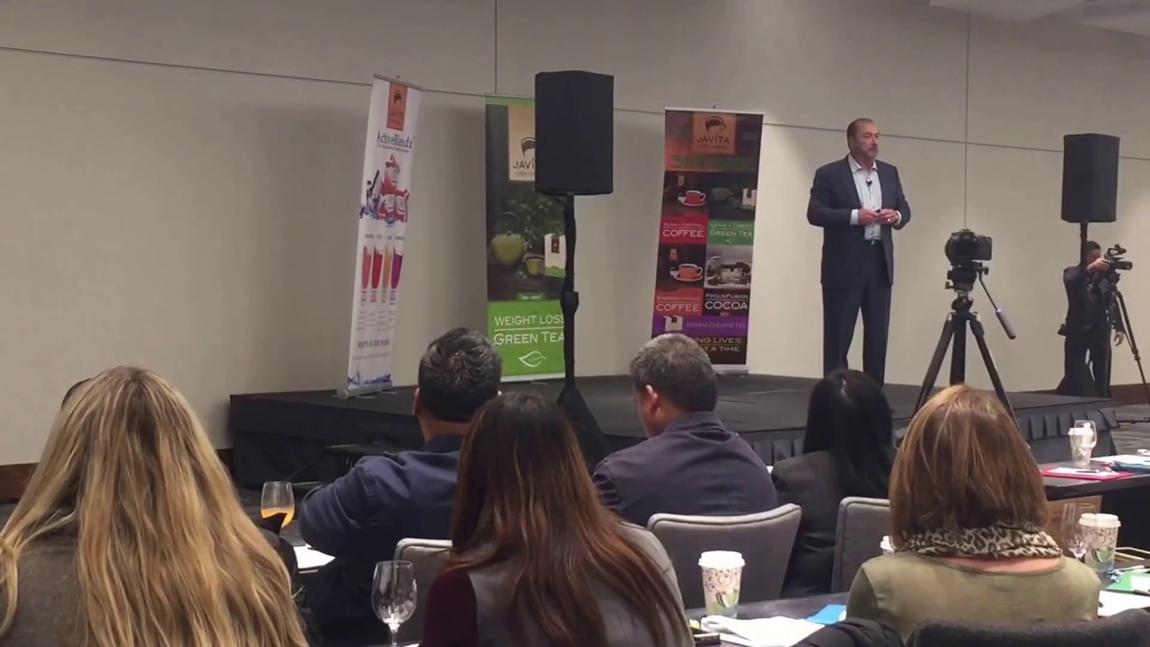 Keith Doyle on Stage in Los Angles - YouTube