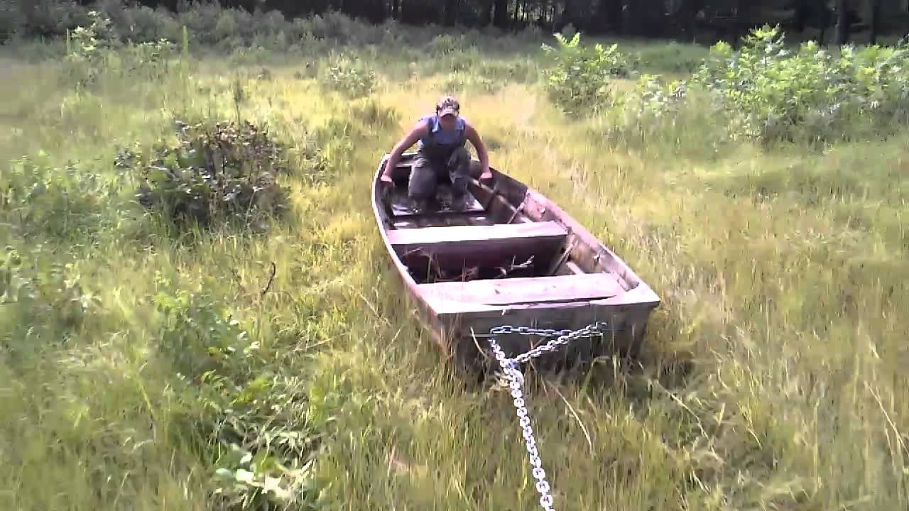 Dalton rides the boat - YouTube