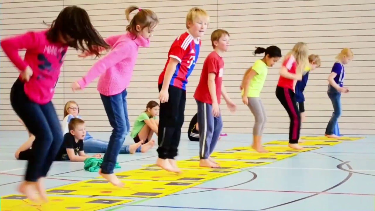 Dynamic Movement Skills (DMS) training at Primary School Seeon - YouTube