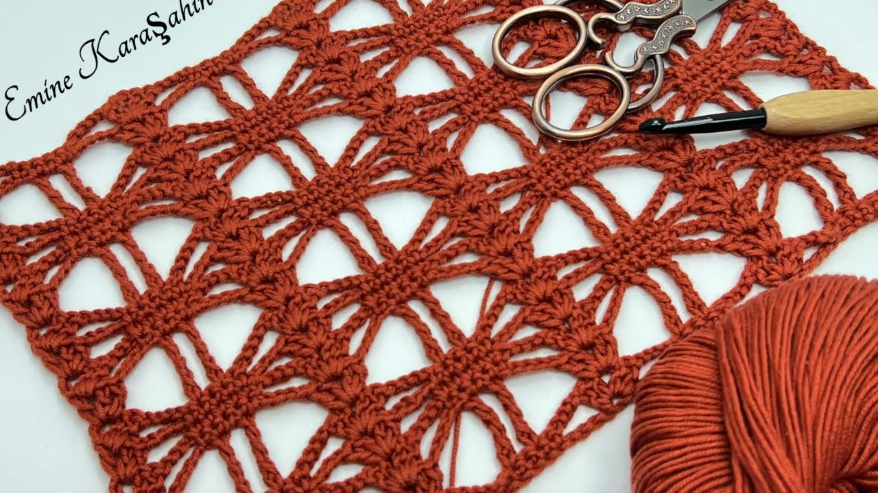 Easy crochet models for beginners (scarf, runner, bag, bareo, vest ...