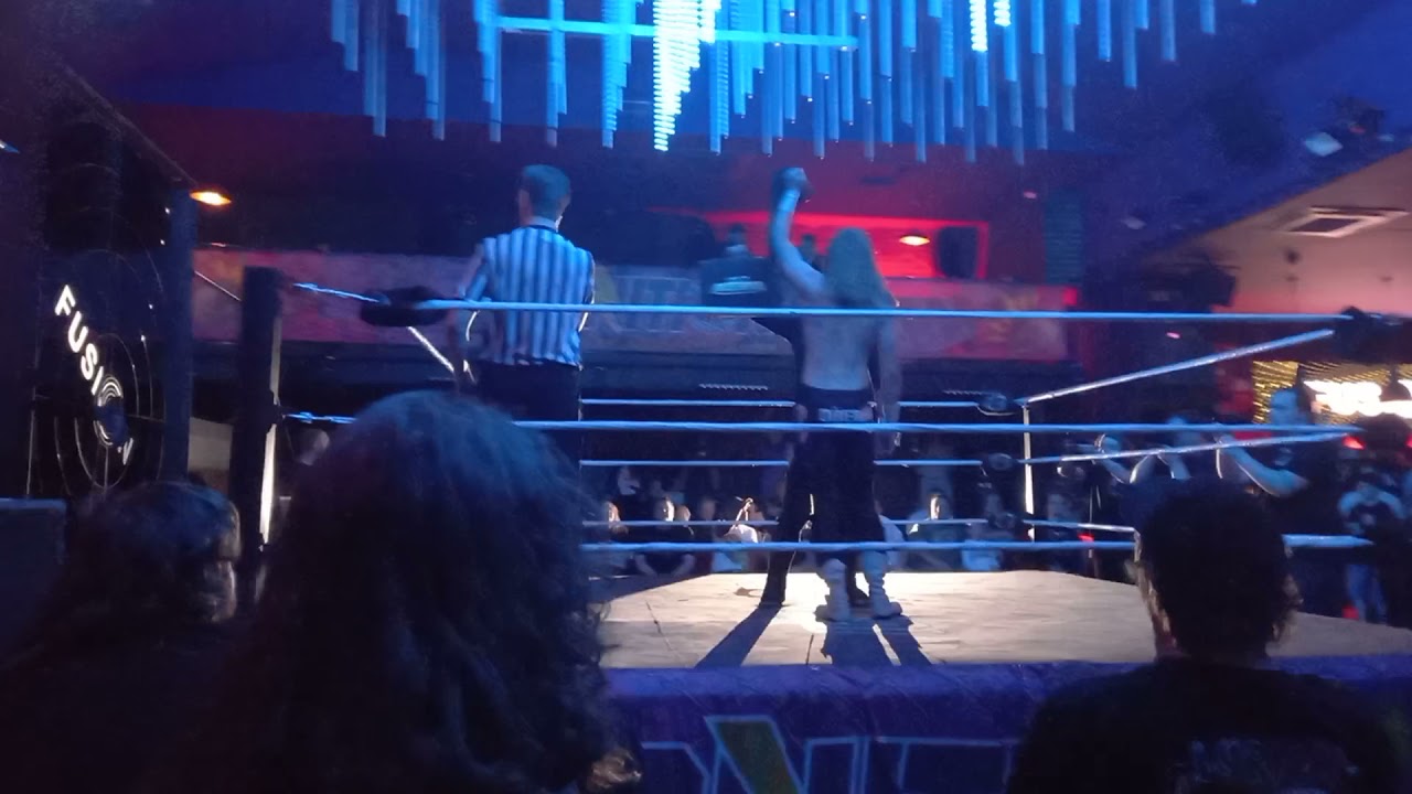 Tom Thelwell reminds Scott Oberman who the Number 1 Contender is! - TNT ...